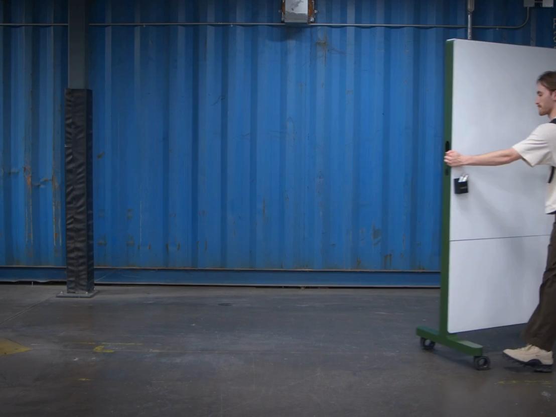 Atmus™ Mobile Desk | Clarus